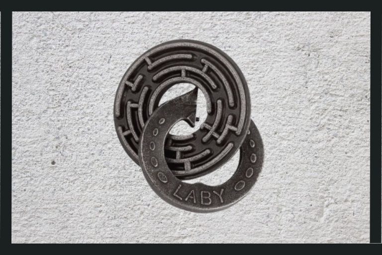 How to Solve Hanayama Level 6 Cast Puzzles - Puzzle Mechanics